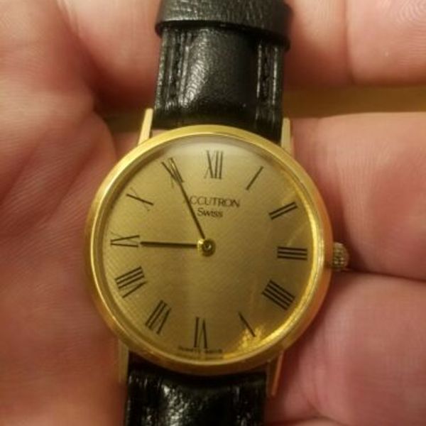 VIntage Bulova Accutron Swiss P2 Watch 32x32mm Mens In Excellent ...