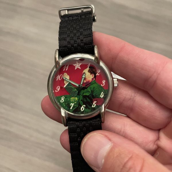 [WTS] Vintage Mao watch with waving hand | WatchCharts