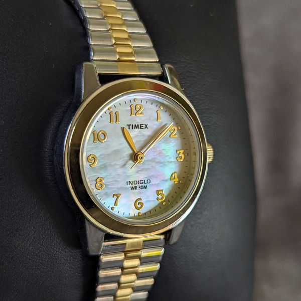 Timex T2M828 Women's 25mm Round Two-tone Indiglo Quartz Watch MOP Dial ...