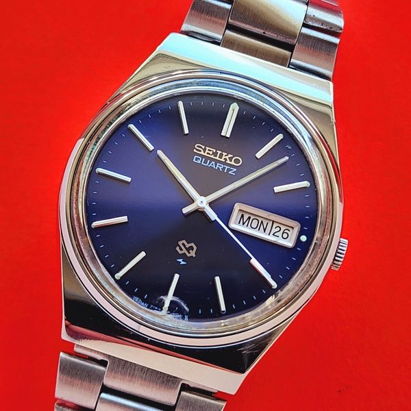Seiko SQ Watch Rare Blue Dial Day Date Vintage With Bracelet 7123-8440 ...