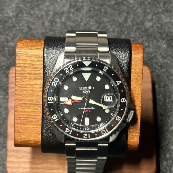 Seiko 5 Sports GMT SSK001 Black Dial Stainless Steel Automatic ...