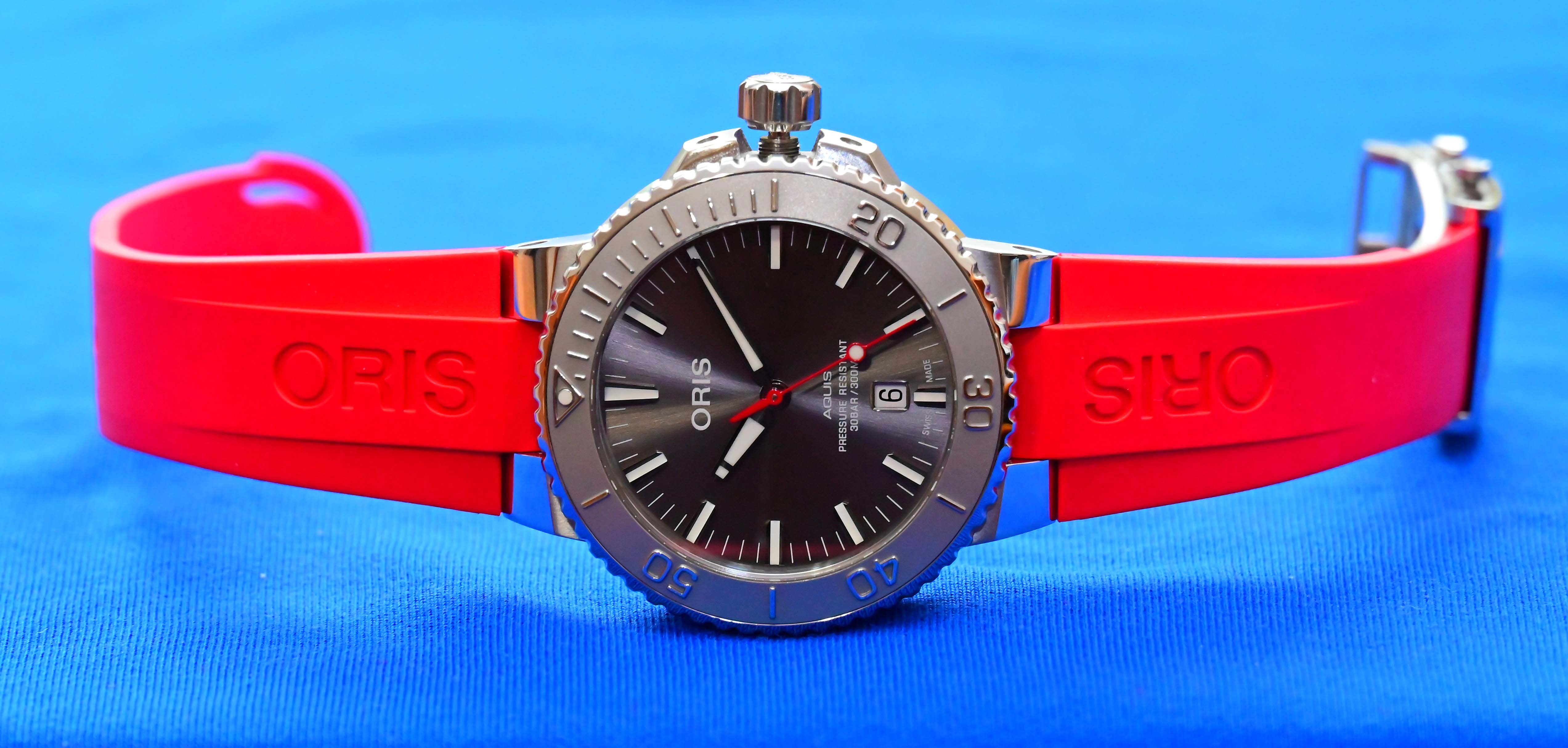 FS: Oris Aquis Date Relief Automatic Men's Watch, Gray Dial, Red Rubber ...