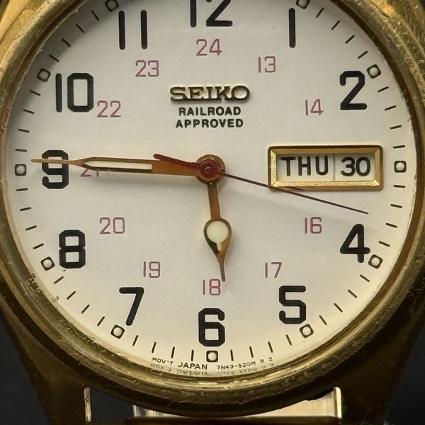 Vintage Seiko 7N43-9048 Railroad Approved Day/Date Gold Tone | WatchCharts Marketplace