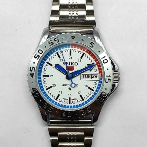 SEIKO 5 AUTOMATICWHITE COLOR DIAL EXIBITION CASE BACK GORGEOUS ...