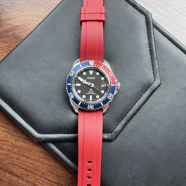 Seiko SNE591 Prospex Solar Diver's 200m Men's Pepsi Diver Watch 39mm ...