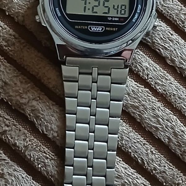 Casio A171WE-1A Digital Watch Vintage Retro Look Collection ...