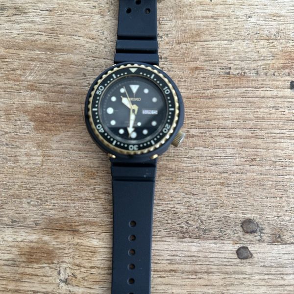 [$1,300 USD] Seiko Golden Tuna 7C46 7009 | WatchCharts