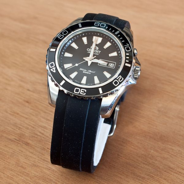 Orient Mako XL Black - With braclet and PO style rubber strap ...