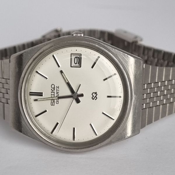 Seiko SQ 8222-8000 Price as of December 2025 | WatchCharts CA