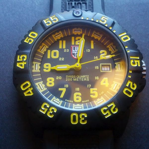 FS: Luminox 3050 Yellow | WatchCharts Marketplace