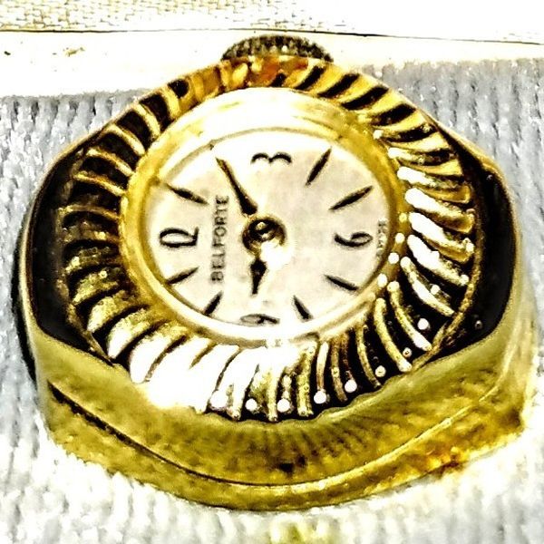 VINTAGE Belforte Benrus finger watch in Original Box - Works Perfectly ...