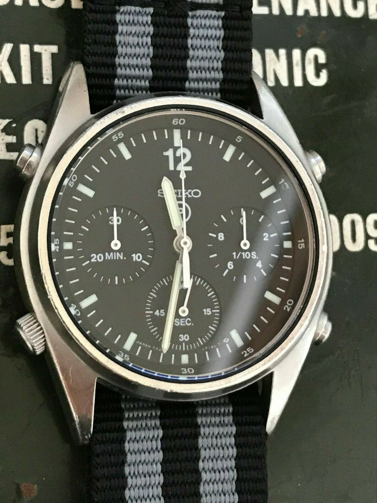 Seiko 7A28-7120 Gen 1 RAF/RN aircrew chronograph, 1989 - ex MoD ...