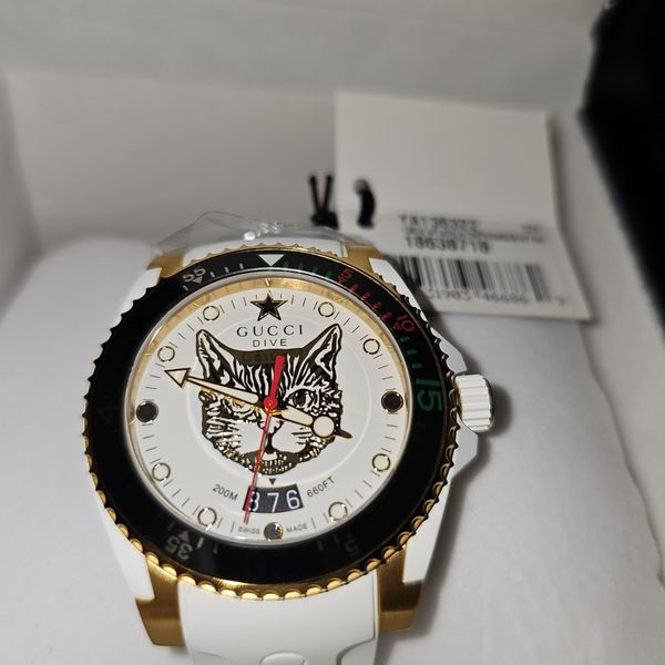 Gucci Dive 40mm Swiss Made Men's Watch with Gold Feline Head on Dial ...