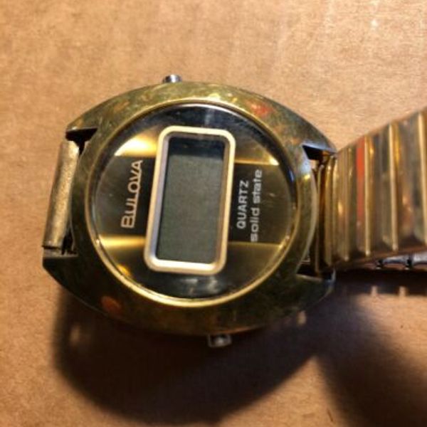 VINTAGE 1970'S BULOVA N7 SOLID STATE MEN'S DIGITAL QUARTZ WATCH GOLD ...