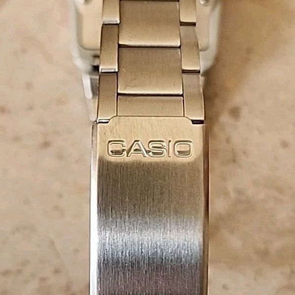 Casio DBC-32 Databank Watch - New/Old Stock - New Battery ...