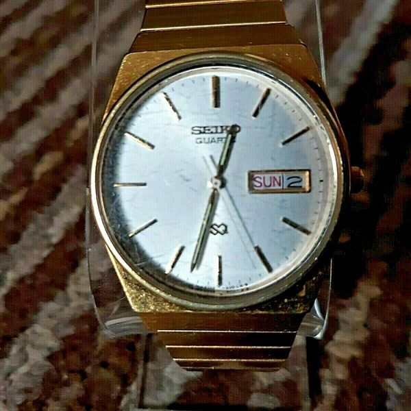 VINTAGE SEIKO DAY/DATE QUARTZ WATCH - 8223-9009 - #9N0022 | WatchCharts