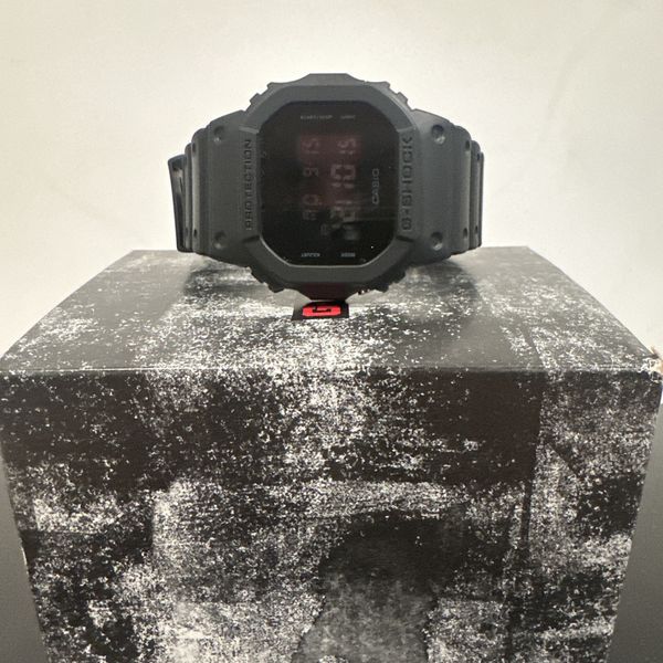 Casio Mens Watch G-Shock Black Resin Strap Shock Resistant DW5600BB-1 ...
