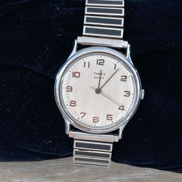 Vintage Timex Quartz M Cell Battery Wrist Watch Silver Tone Black ...