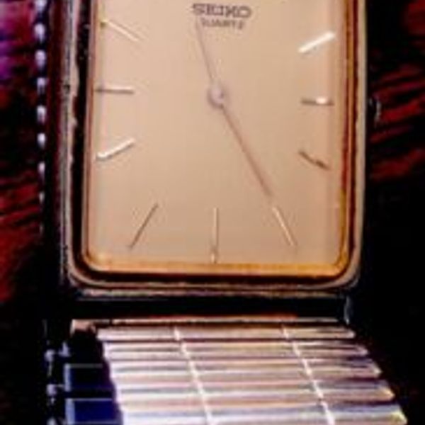 VINTAGE MENS SEIKO 7430-5560 TANK QUARTZ GOLD TONE BAND (NEEDS WINDER ...