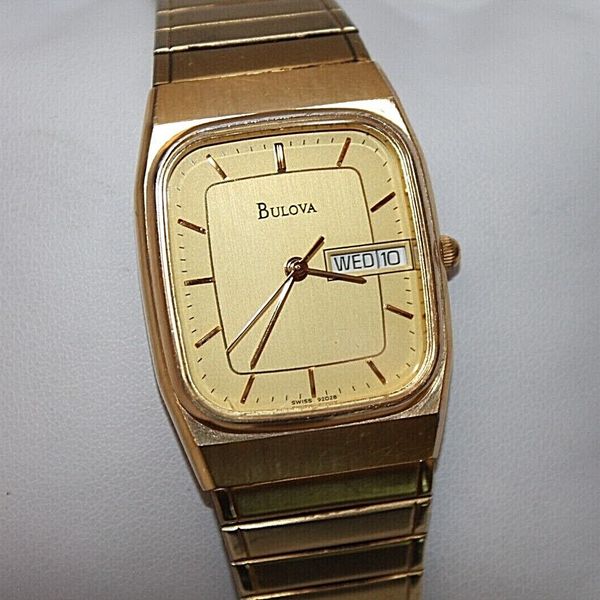 Vintage T5 Mens BULOVA Quartz Watch Gold Plated Day Date Running ...