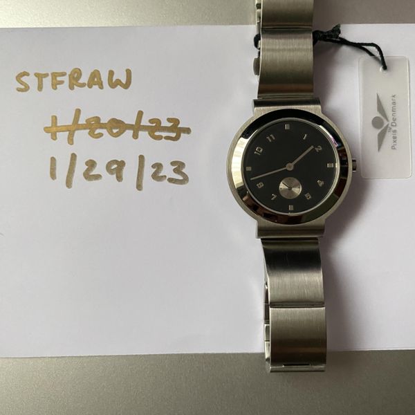 [WTS] Pixels Denmark 30m Quartz Watch on stainless steel bracelet ...
