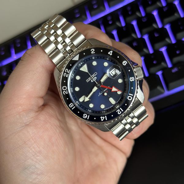 [WTS][US] ???? MINT???? $299 ????Seiko 5 GMT Blue | WatchCharts