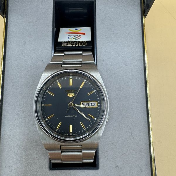 Vintage Seiko 5 Automatic Gents Watch 7009-3130 - Black Dial, Original ...