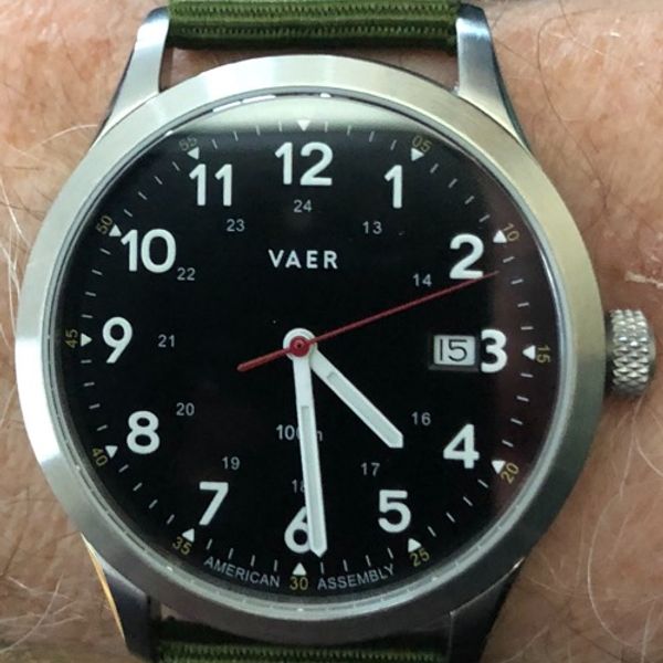 SOLD::Vaer Field Watch 2nd Gen Black Dial Asking $100 | WatchCharts