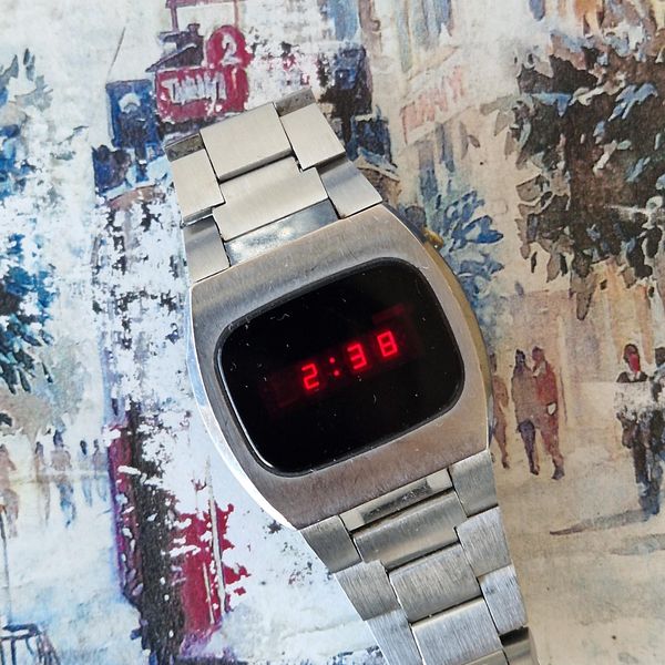 [WTS] Vintage Quartz Digital LED Men’s Watch - 55$ | WatchCharts