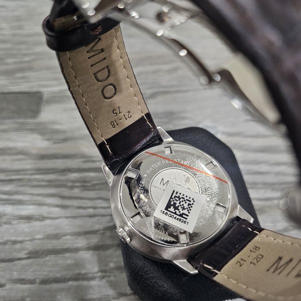 Mido Commander II 40mm Silver Stainless Steel Case with Brown Leather ...