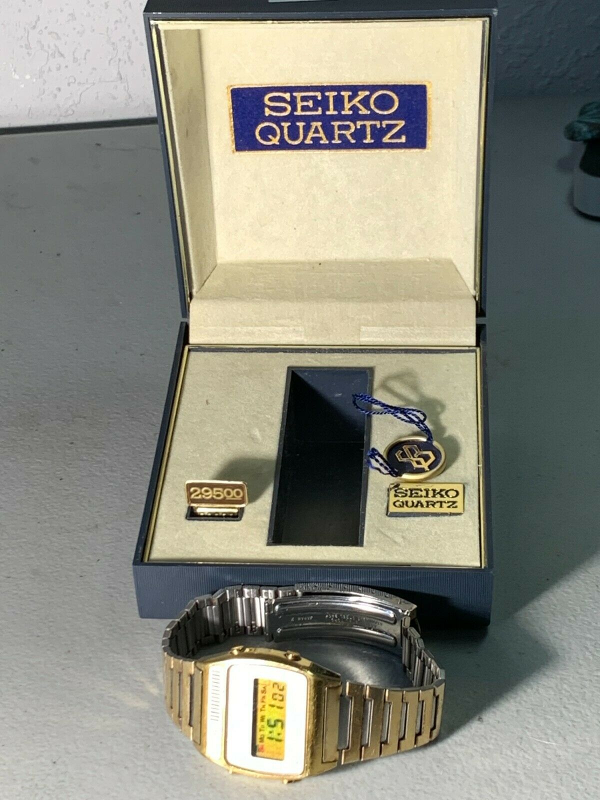 VINTAGE MENS DIGITAL SEIKO QUARTZ LC GOLDEN METAL WATCH A159 4039 ...