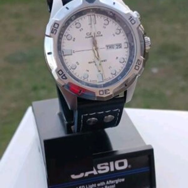 Casio MTD-1080-1AV Stainless Steel Superilluminator Watch | WatchCharts ...