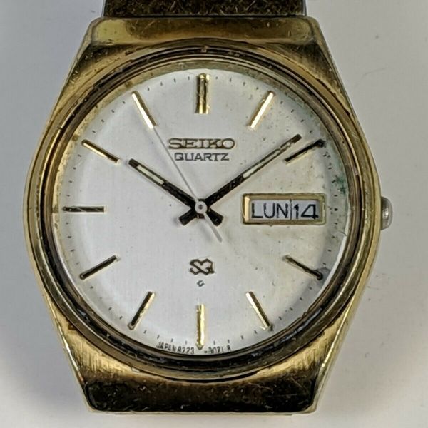Vintage Seiko Quartz 8223 Mens Watch Runs New Battery Day Date | WatchCharts Marketplace