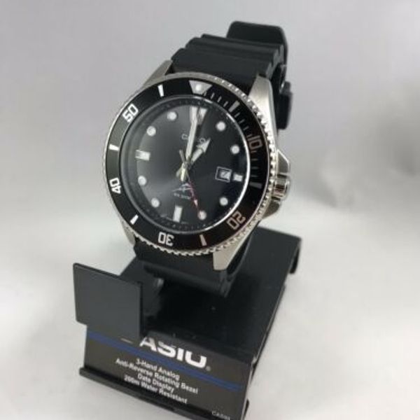 Casio MDV106-1A Men's Black Dial Black Resin Strap Dive Watch | WatchCharts