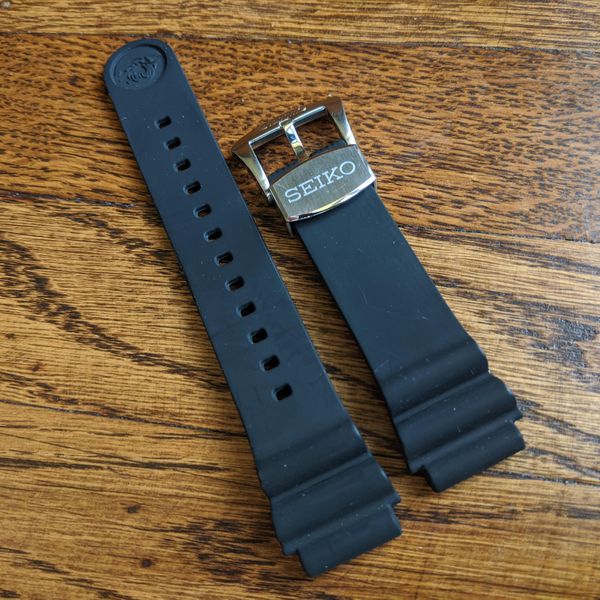 [WTS] Seiko Silicone Strap - 20mm - Black | WatchCharts Marketplace