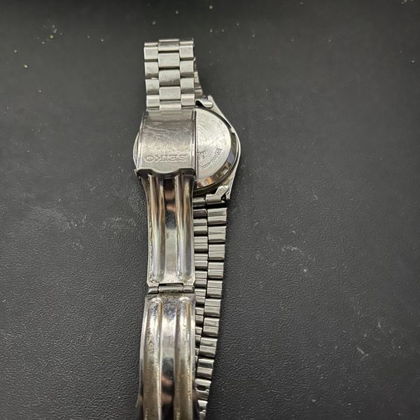 Seiko 5 Automatic Day/Date white face watch No Box | WatchCharts ...