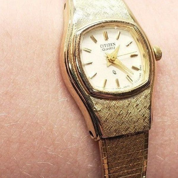 Citizen 5930-S16717 HSB Quartz Women's Ladies Gold-Tone Watch Used ...