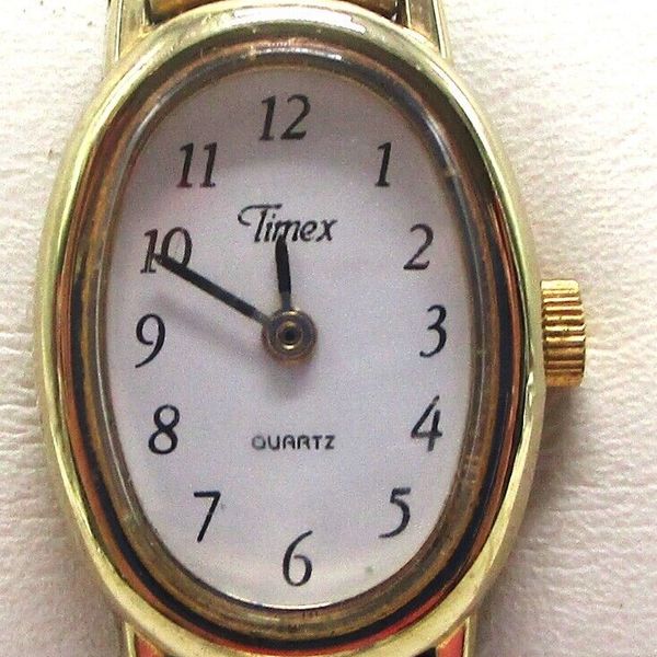 Timex CR1216 Cell Gold Tone Quartz Analog Ladies Watch Needs Battery ...