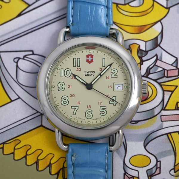 [WTS] Swiss Army Cavalry Unisex 38mm Trench Style Wrist Watch Cream ...