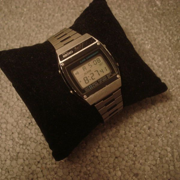 VINTAGE SEIKO A359-4010 DIGITAL WATCH | WatchCharts Marketplace