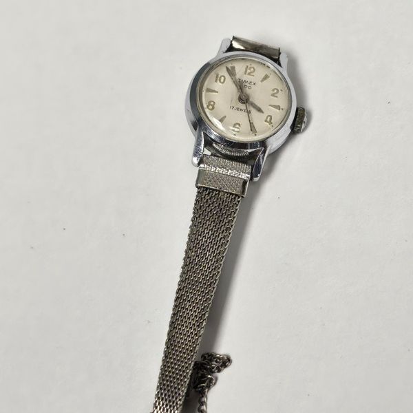 Vintage Ladies Timex 400 Watch Silver 17 Jewels Manual Wind, Metal ...