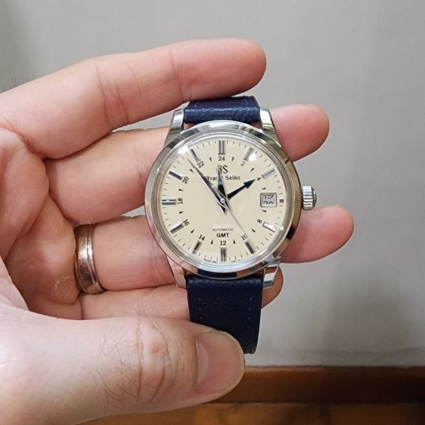 Grand Seiko SBGM 221 | WatchCharts Marketplace