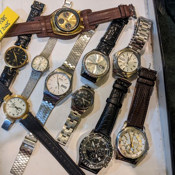 [WTS] Vintage 1980s Gucci Stack Watch with Roman Numeral, 2000M black n ...