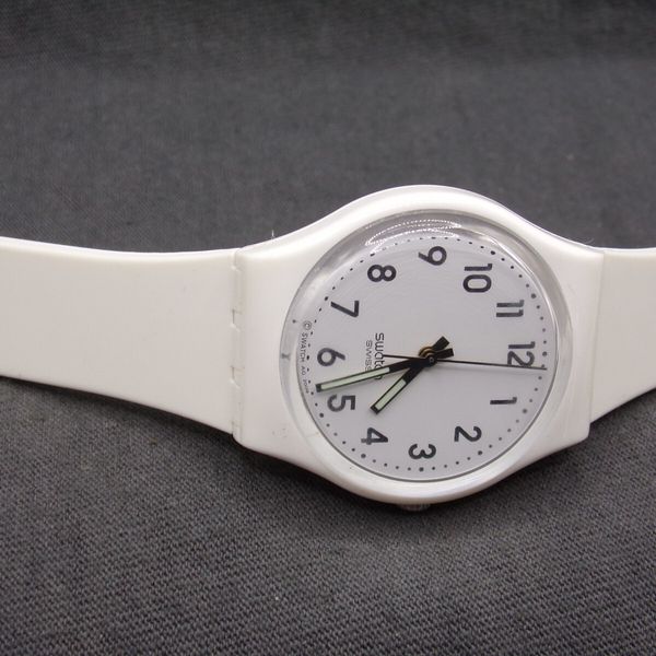 Men's 2009 SWATCH Swiss Easy-Reader White Watch w/ New Battery - Works ...