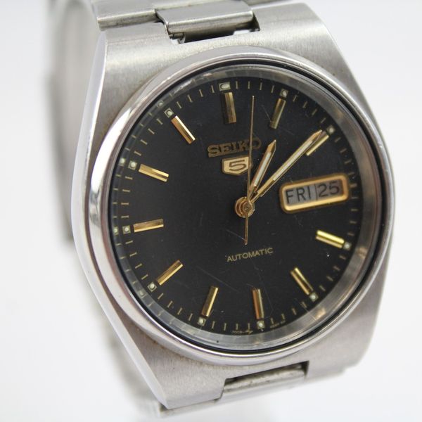 Mens Vintage Seiko 5 Day Date Watch Ref. 7009-3130 Automatic Working | WatchCharts Marketplace