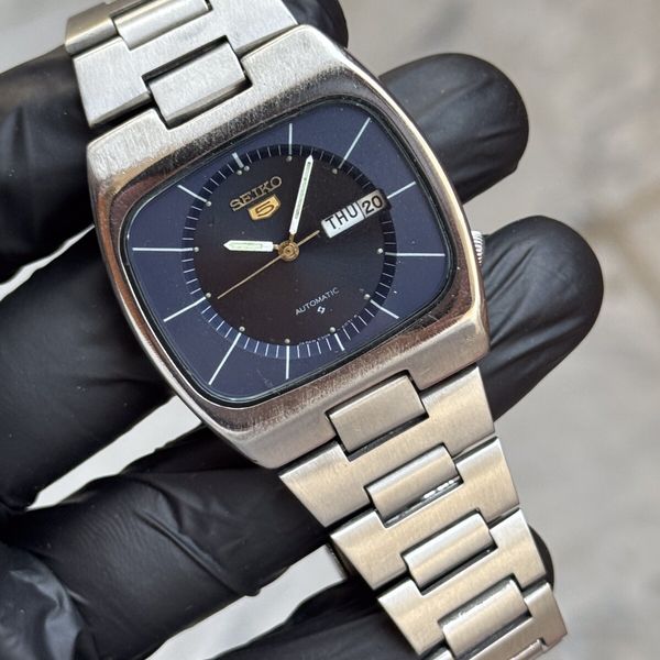VINTAGE SEIKO 5 AUTOMATIC DAY/DATE MENS WRIST WATCH | WatchCharts ...