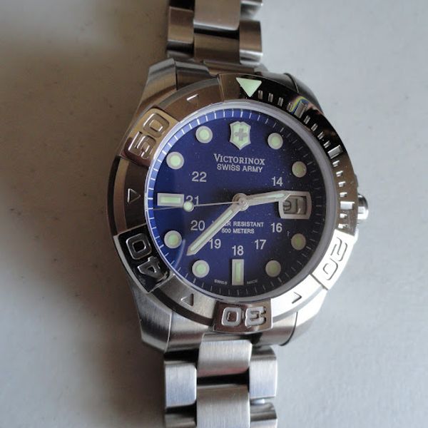 SOLD Victorinox Dive Master 500 - Blue Dial on Quartz | WatchCharts ...