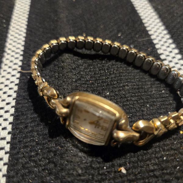 Vintage Elgin De Luxe Watch ladies 10K Gold Filled 17 jewel | WatchCharts Marketplace