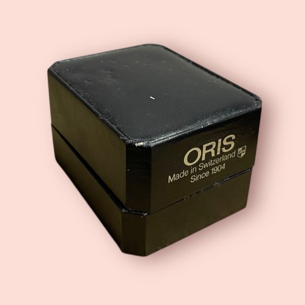 ORIS Original Compact Watch Box | WatchCharts Marketplace