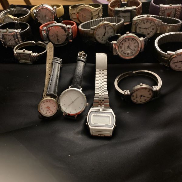 Vintage Quartz Great Fashion Bulk Watch Lot Timex, Geneva And Many More ...